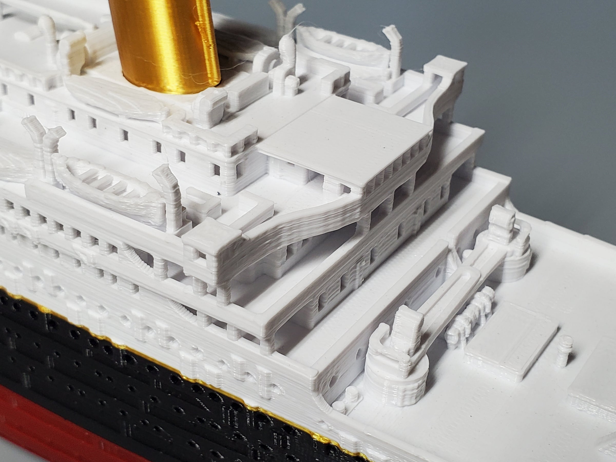 2 Foot Long RMS TITANIC Model